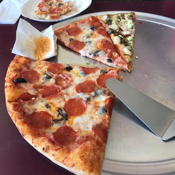 Brickhouse Pizzeria - 10 Photos & 29 Reviews - Pizza - 820 Main St ...