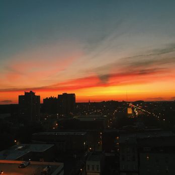 Q Rooftop Bar - 16 Photos - Bars - 201 W Broad St, Downtown, Richmond ...