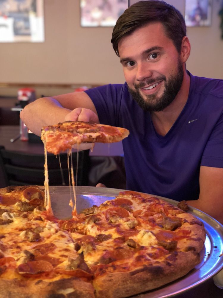 Fuzzy’s Pizza Italian & Sports Cafe - 62 Photos & 117 Reviews - Pizza ...