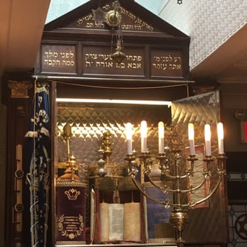 Kehila Kedosha Janina Synagogue and Museum - Museums - 280 Broome St ...