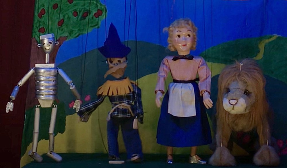 Molly's Puppet Cottage, Connecticut | Roadtrippers