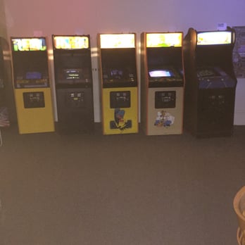 Underground Retrocade - 37 Photos & 40 Reviews - Arcades - 121 W Main ...