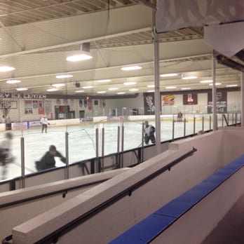 LA King’s Valley Ice Center - 56 Photos & 66 Reviews - Skating Rinks ...