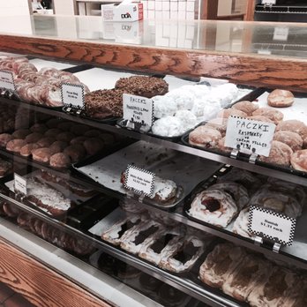 Long’s Bakery - 190 Photos & 296 Reviews - Donuts - 1453 N Tremont St ...