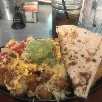 Cafeteria 15L - 2711 Photos & 2051 Reviews - American (Traditional ...