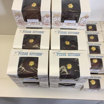 The Original Fudge Kitchen - 22 Photos & 20 Reviews - Candy Stores ...