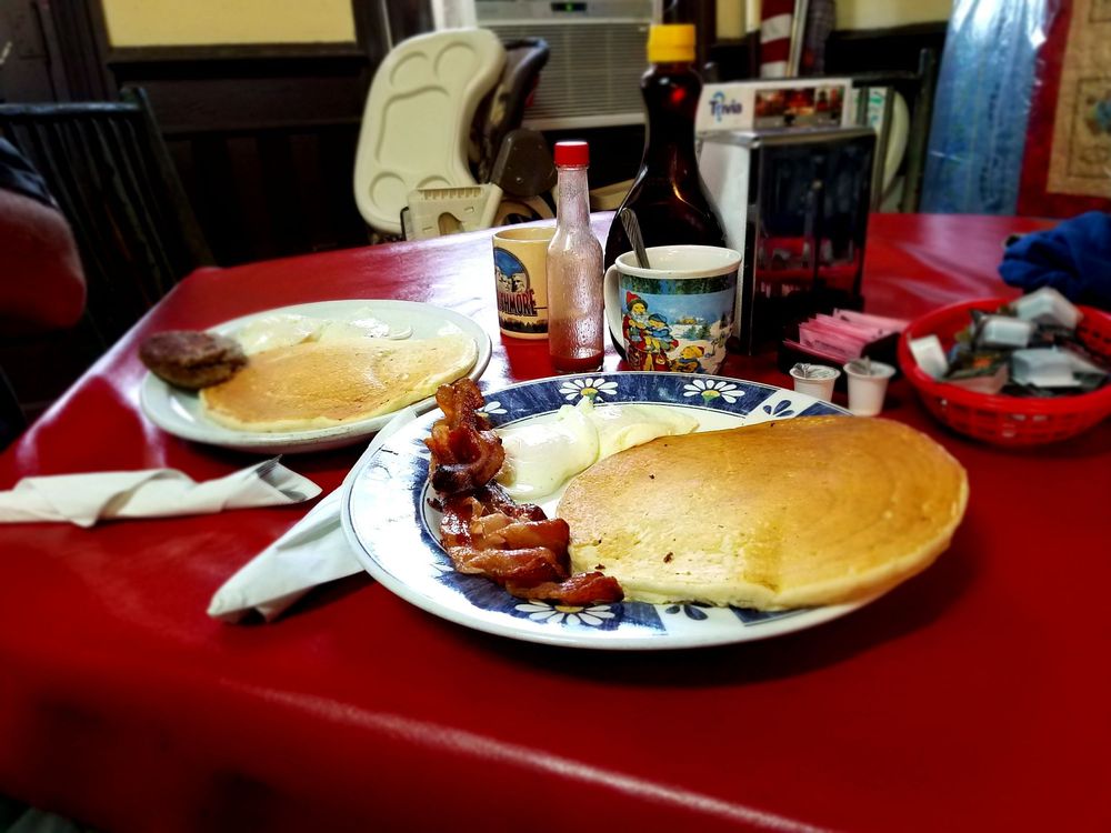 Blessing Hotel Coffee Shop - 23 Photos & 24 Reviews - American ...