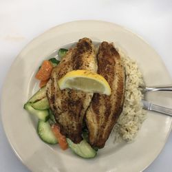 Fish N Tails Oyster Bar - 35 Photos & 17 Reviews - Seafood - 807 S ...