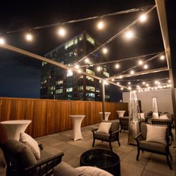 Agāsi 7 Rooftop Bar and Kitchen - 73 Photos & 27 Reviews - Bars - 322 ...