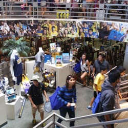 UCSD Bookstore - 10 Photos & 35 Reviews - Bookstores - 9500 Gilman ...