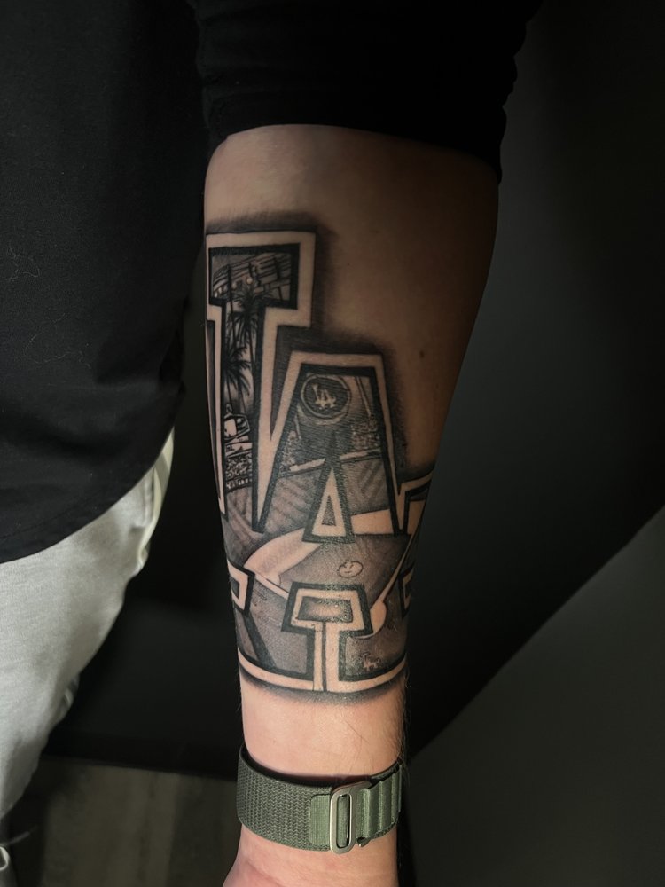 Ruby Cakeface Tattoo, California | Roadtrippers