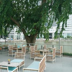 Privé ACM - 23 Photos - Bars - 1 Empress Pl, City Hall, Singapore ...