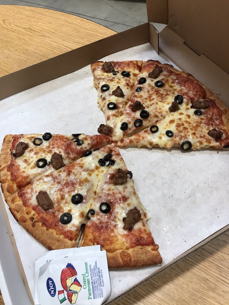 Crown Pizza - Order Food Online - 45 Photos & 98 Reviews - Pizza - 101 ...