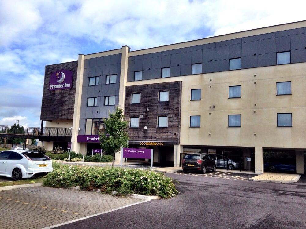 Premier Inn - Hotels - Newton Road, Newton Abbot, Devon, United Kingdom ...
