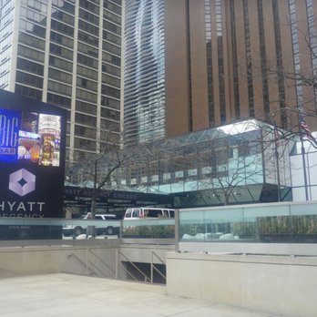 Hyatt Regency Chicago - 639 Photos & 676 Reviews - Hotels - 151 E ...