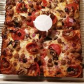 Jet’s Pizza - Order Food Online - 62 Photos & 124 Reviews - Pizza ...