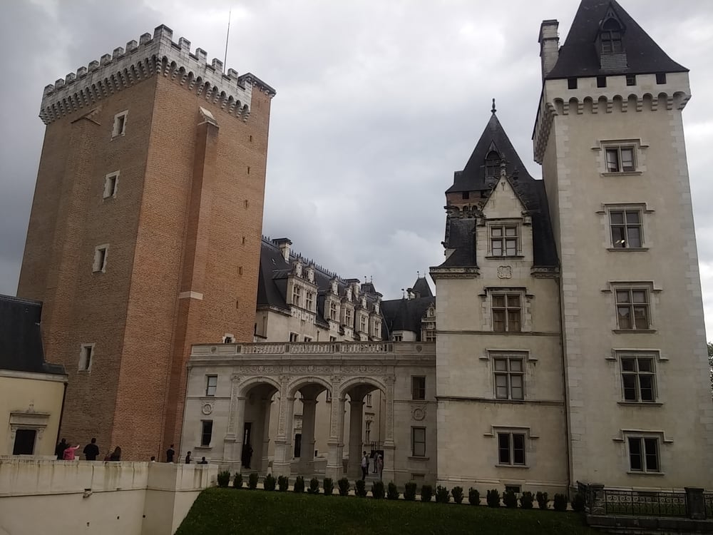 Chateau de Pau - 13 Photos - Museums - Pont de Nemours, Pau, Pyrénées ...