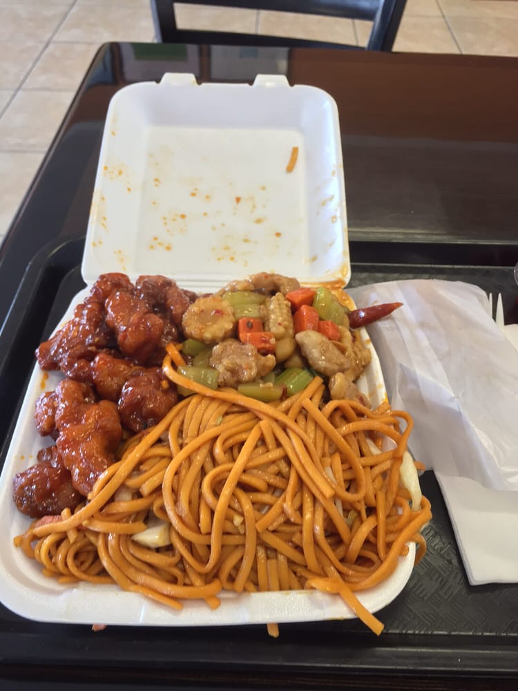 Panda Wok - 49 Photos & 107 Reviews - Chinese - 11275 Sierra Ave ...
