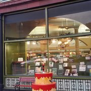 Left Bank Books - 22 Photos & 100 Reviews - Bookstores - 399 N Euclid ...