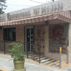De Jesús Restaurant - 49 Photos & 35 Reviews - Seafood - Av. Hostos 947 ...