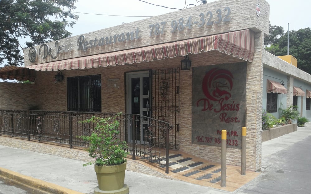 De Jesús Restaurant - 43 Photos & 31 Reviews - Seafood - Av. Hostos 947 ...