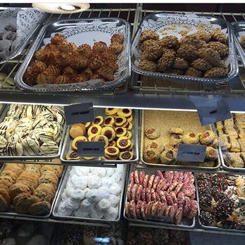 Isgro Pastries - 334 Photos & 417 Reviews - Bakeries - 1009 Christian ...