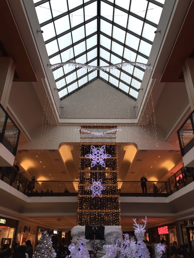 CF Fairview Mall - 40 Photos & 87 Reviews - Shopping Centres - 1800 ...