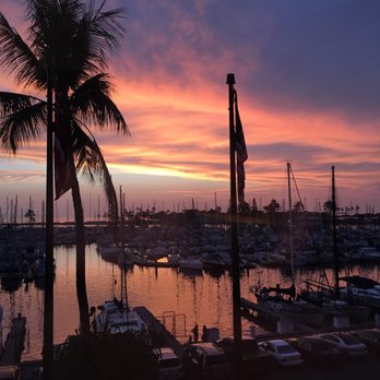 100 Sails Restaurant & Bar - 595 Photos & 105 Reviews - Bars - 100 ...