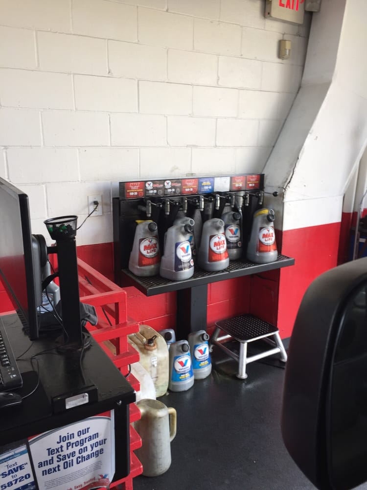 Valvoline Instant Oil Change - 13 Reviews - Oil Change Stations - 9191 ...