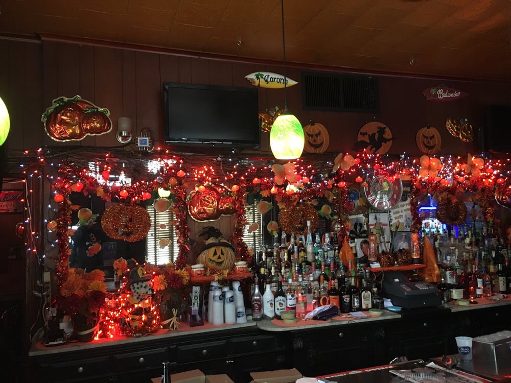 Kelly’s Bar & Grill - 12 Photos & 17 Reviews - Dive Bars - 3104 ...