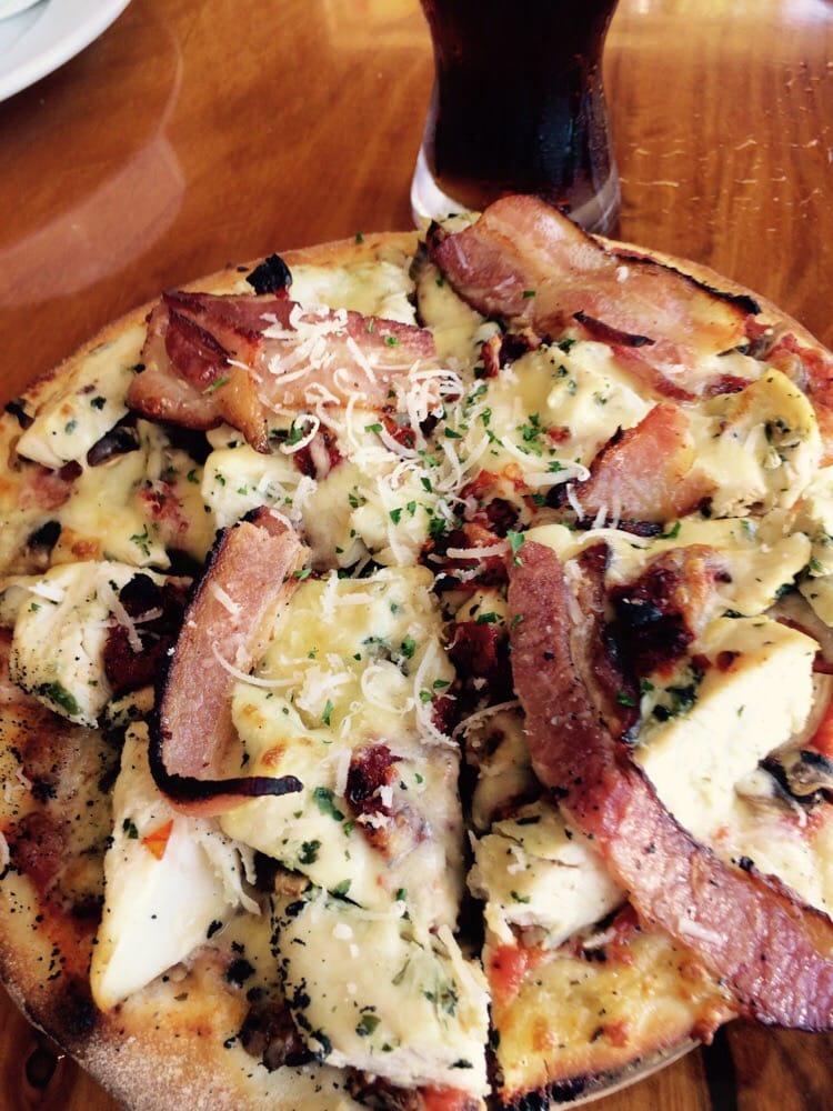 Pizza Barn - 11 Photos - Pizza - 2 Cove Road, Waipu, Northland, New ...