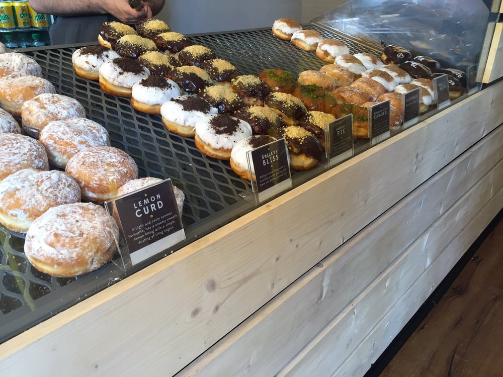 The Rolling Donut - 35 Photos & 17 Reviews - Doughnuts - Lower O ...