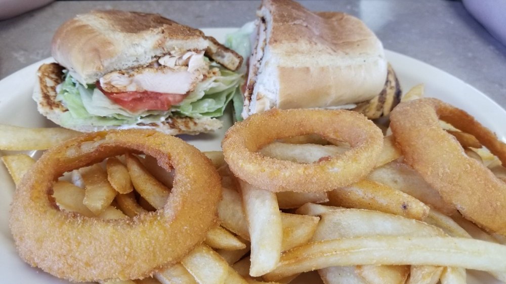 Doublz - 107 Photos & 161 Reviews - Burgers - 15100 Paramount Blvd ...