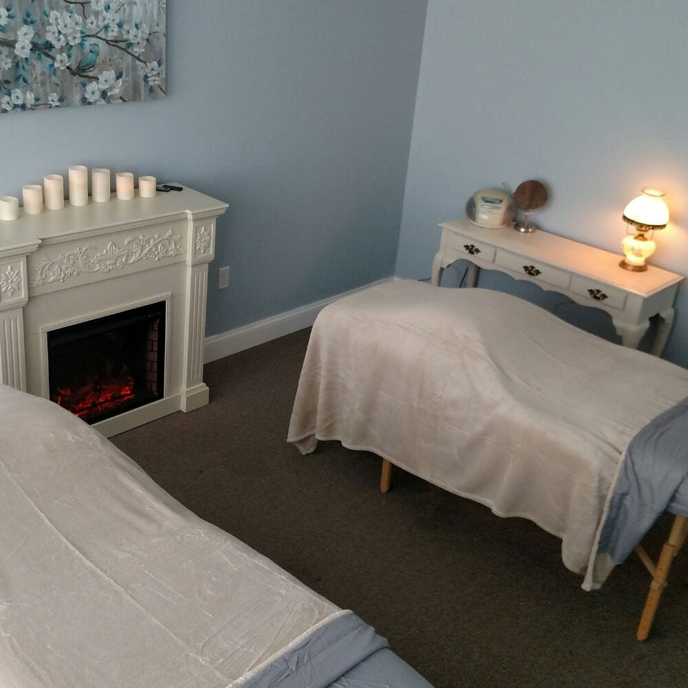 Silver Lining Day Spa - 17 Photos - Day Spas - 1132 E Market St ...