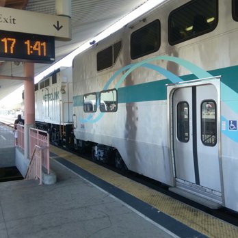 Metrolink - 67 Photos & 207 Reviews - Trains - One Gateway Plz ...