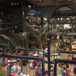 Bass Pro Shops - 85 Photos & 28 Reviews - Outdoor Gear - 175 Bass Pro ...
