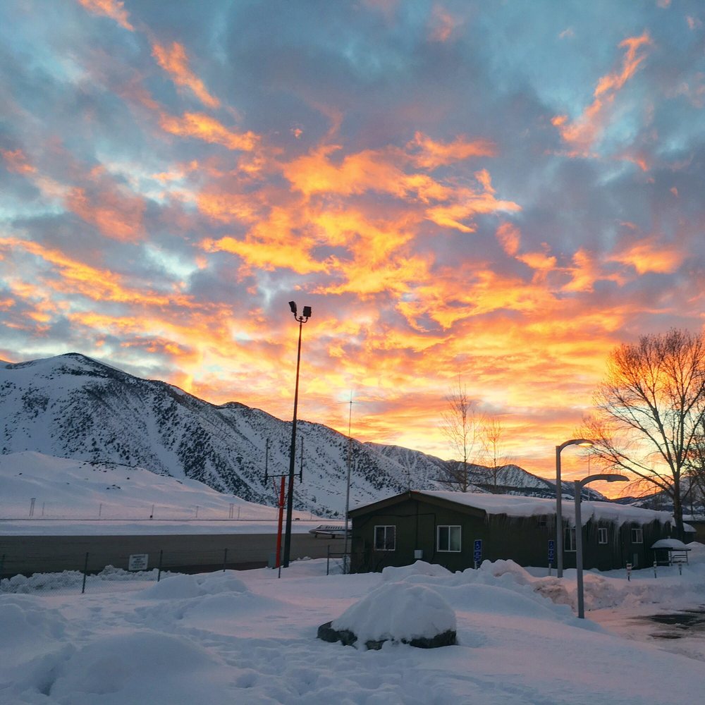 Mammoth Yosemite Airport - 34 Photos & 36 Reviews - Airports - 1300 ...