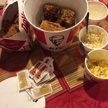 KFC - 38 Photos & 19 Reviews - Fast Food - 1327 Broadway, Otay, Chula ...