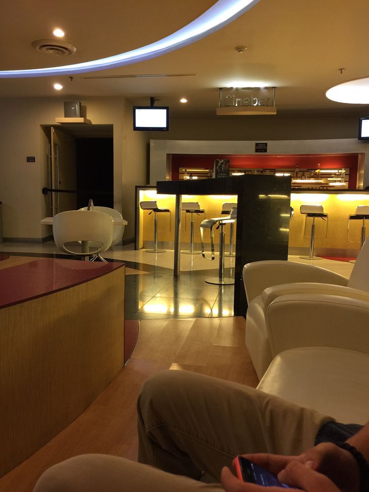 Cinépolis Vip - 17 Photos & 11 Reviews - Cinema - Paseo de los Héroes ...