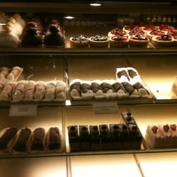 Cerrato’s Pastry Shop - 19 Photos & 23 Reviews - Bakeries - 255 Elm St ...