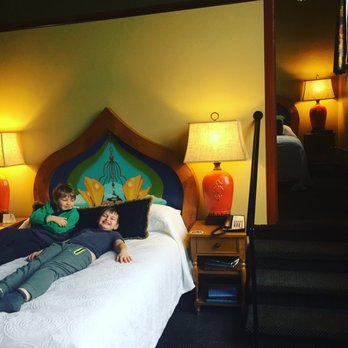 McMenamins Anderson School - 285 Photos & 361 Reviews - Hotels - 18607 ...