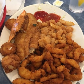 Calabash Seafood Hut - 87 Photos & 180 Reviews - Seafood - 1125 River ...