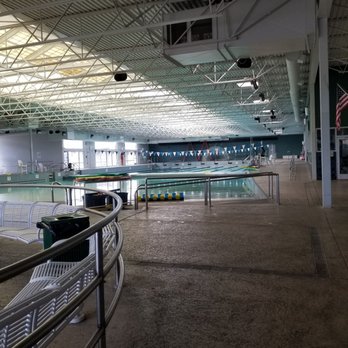 The Cove Aquatic Center - 18 Photos & 13 Reviews - Swimming Lessons ...