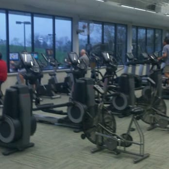 Kettering Recreation Center - 18 Photos & 13 Reviews - Parks - 2900 ...