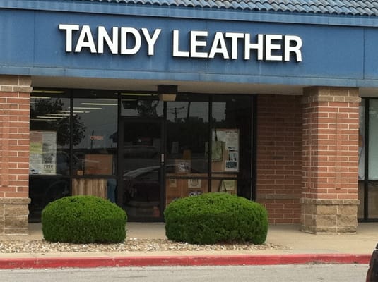 Tandy Leather Factory - 13720 E US 40 Hwy, Kansas City, MO - Phone ...