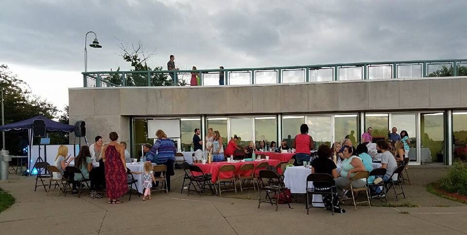 West End - Elliott Overlook - 36 Photos & 21 Reviews - Local Flavor ...