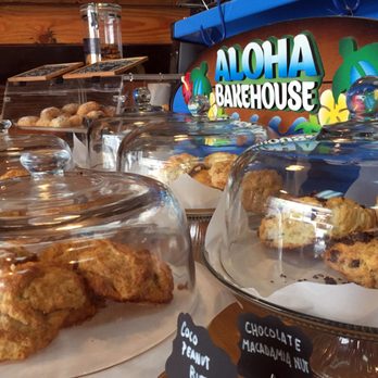 Aloha Bakehouse & Cafe - 285 Photos & 83 Reviews - Salad - 1001 Waimanu ...