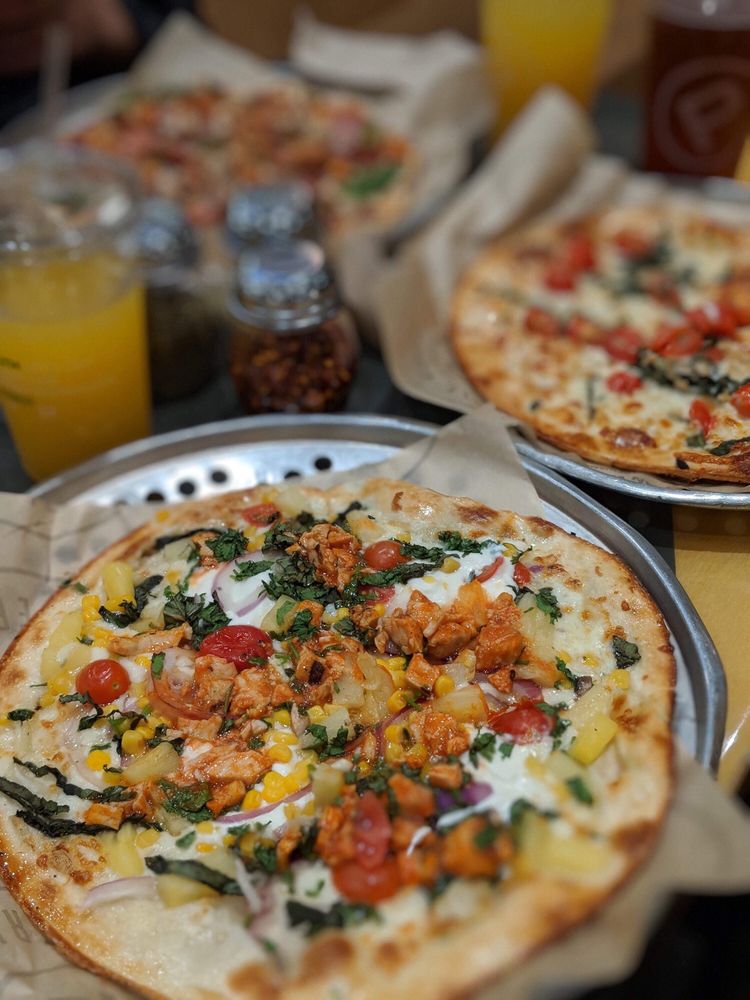 Pieology Pizzeria | Hyperflyer Instant Delivery