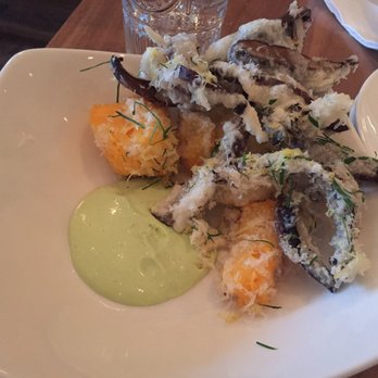 Daisies - 106 Photos & 92 Reviews - Pasta Shops - 2523 N Milwaukee Ave ...