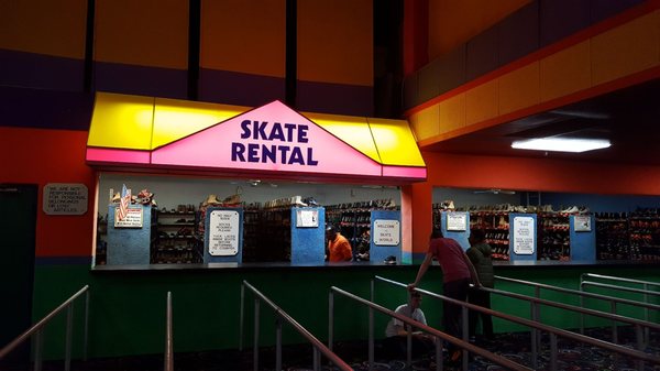 Skate World of Troy 2825 E Maple Rd Troy, MI Skating Rinks - MapQuest
